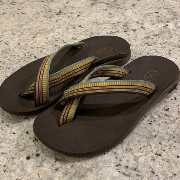 Chaco | Shoes | Chaco Cross Over Straps Toe Loop Sport Sandals Womens ...